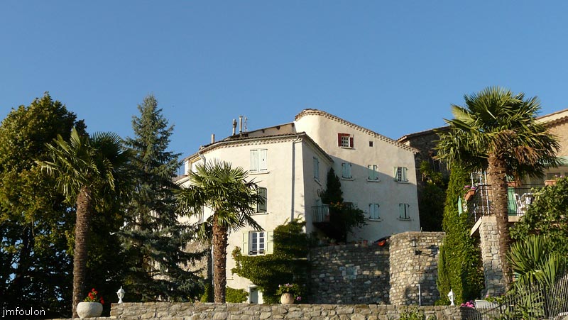 Le village de Curbans (Alpes de Haute Provence)/curbans-47web